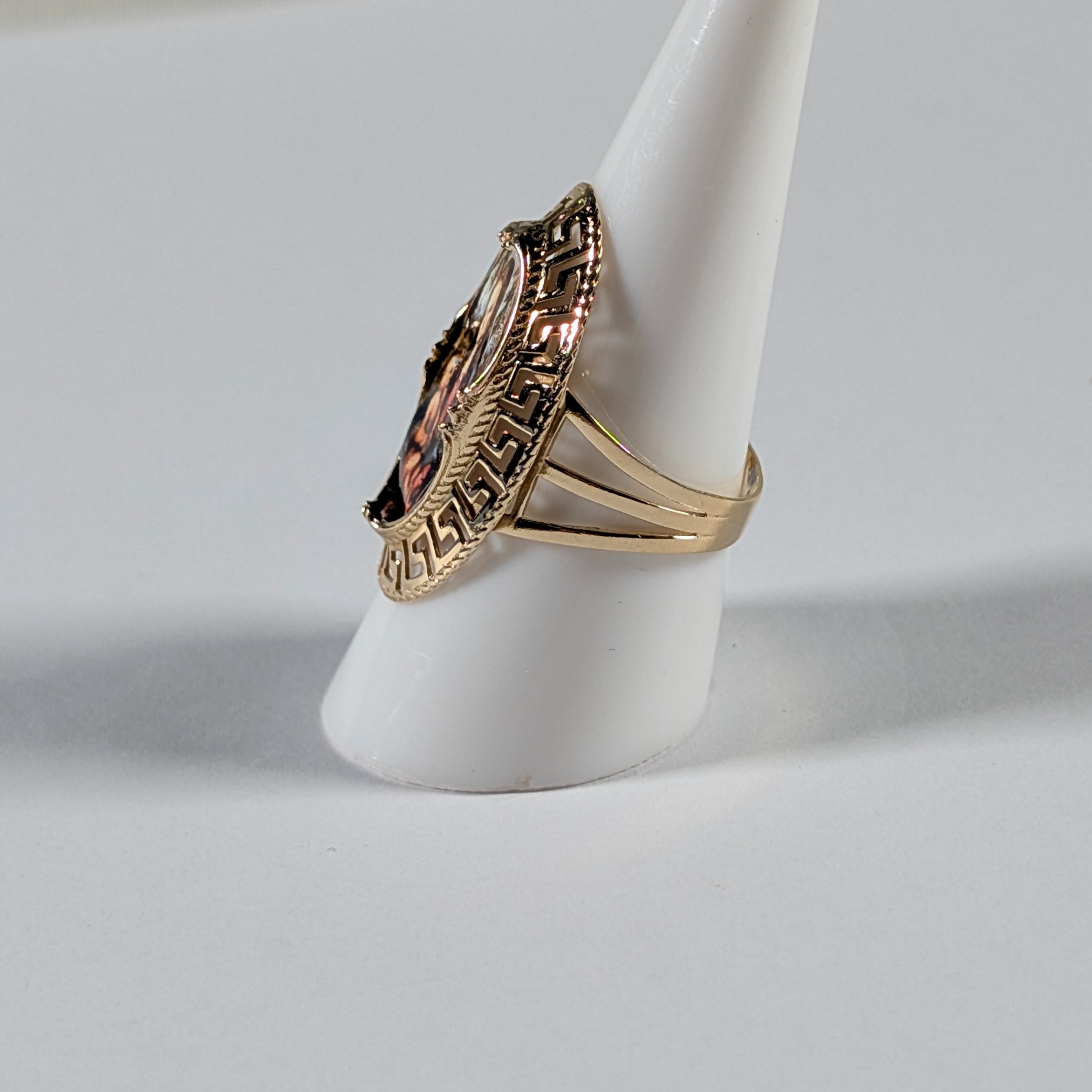 Pre-owned 14ct Gold Virgin Mary Key Pattern Oblong Shaped Ring Size Q ...